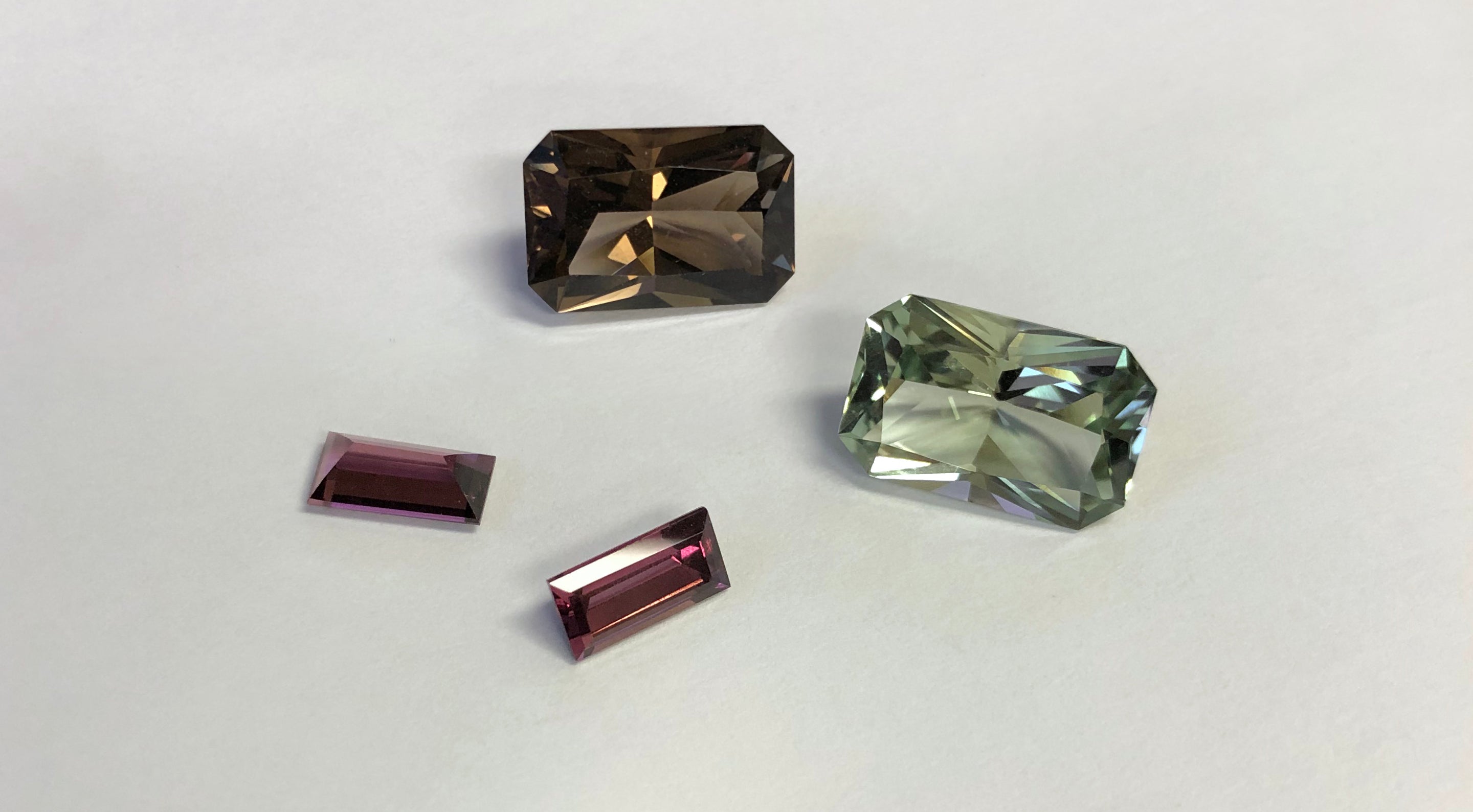 Connaître les pierres fines et précieuses – LARYA